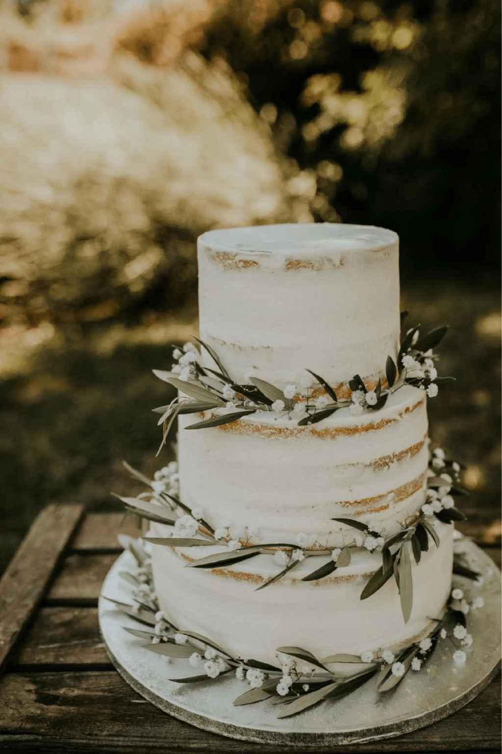16 Rustic Country Wedding Cake Ideas to Get You Inspired - Knot & Plot