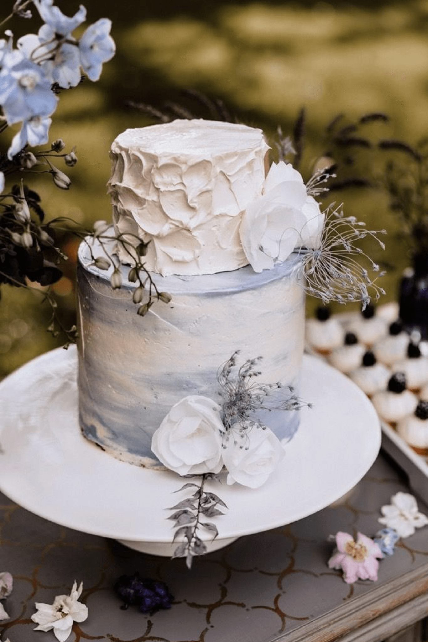 16 Rustic Country Wedding Cake Ideas to Get You Inspired - Knot & Plot